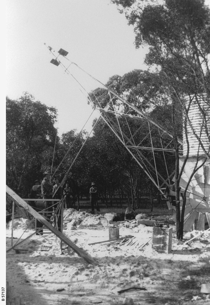 Men setting up a Varcoe Windmill • Photograph • State Library of South ...