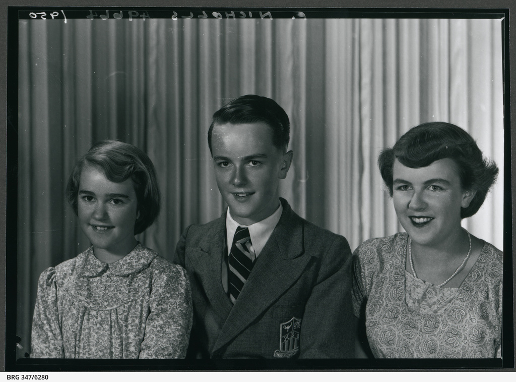 Nicholls family • Photograph • State Library of South Australia