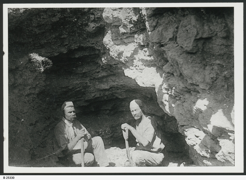 Underground, Tarcoola • Photograph • State Library of South Australia