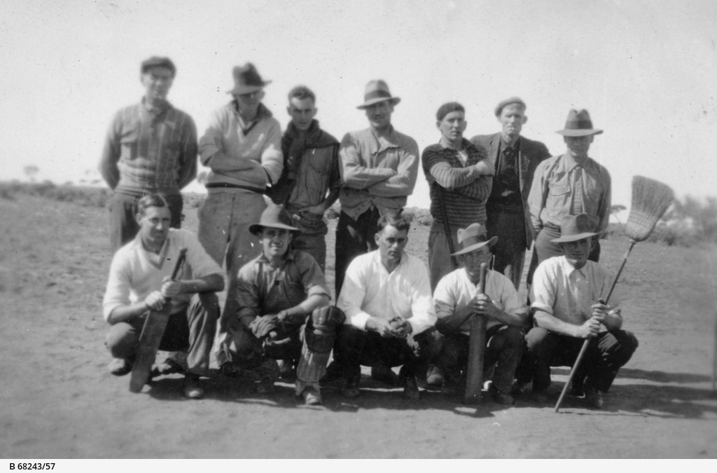 Les Loud (shearer) work & holiday scenes : Coondambo Station ...