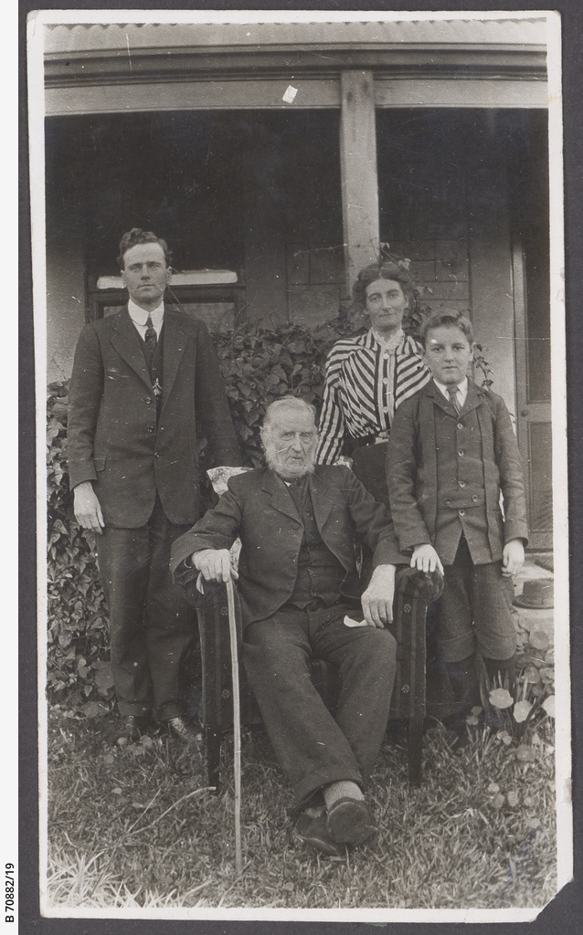 Barr family relatives • Photograph • State Library of South Australia