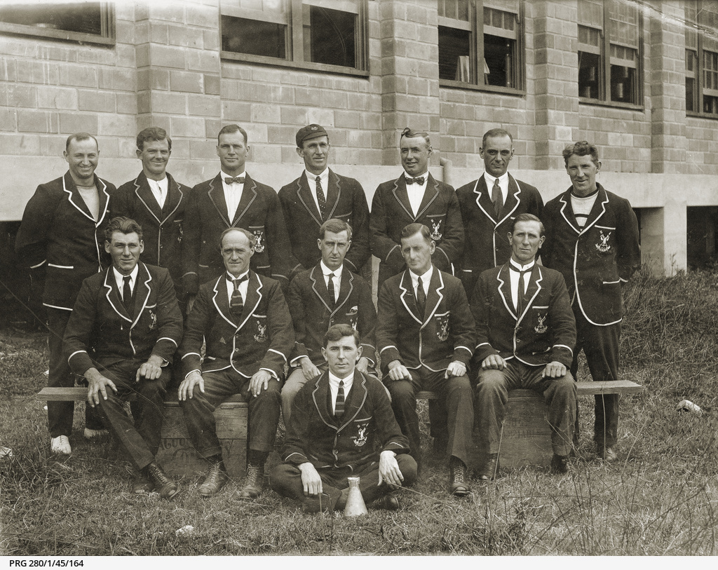 The Murray Bridge rowing eight • Photograph • State Library of South ...