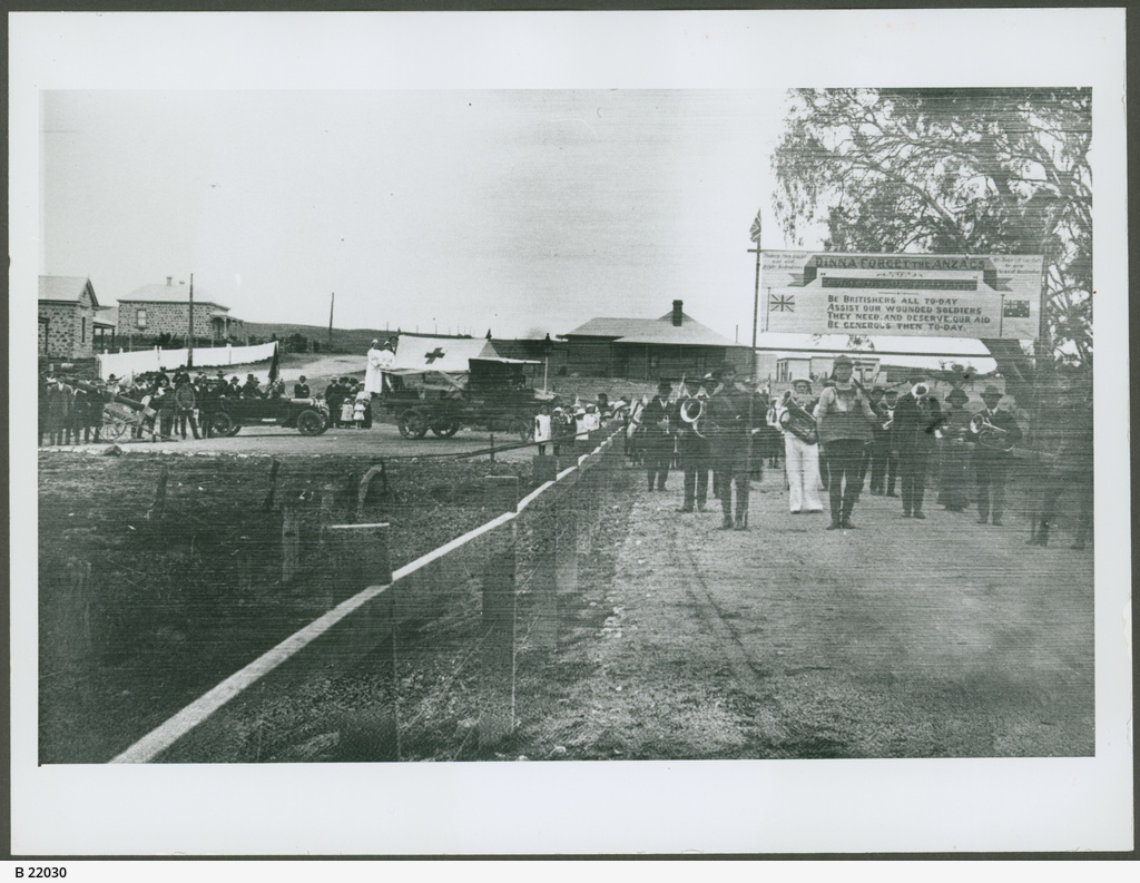 Swan Reach Procession • Photograph • State Library of South Australia