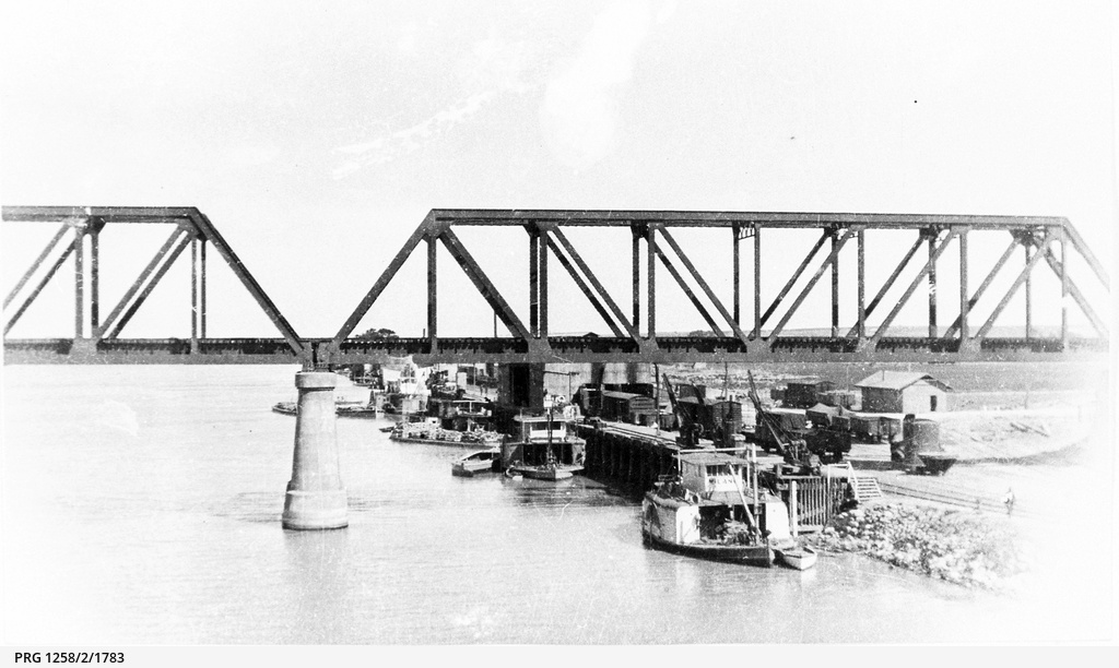 New rail bridge at Murray Bridge and shipping at wharf • Photograph ...