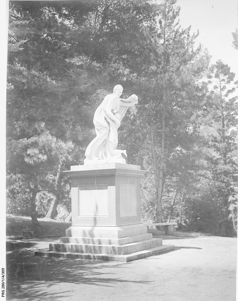 [Niobe] large statue depicting a female figure comforting a smaller ...