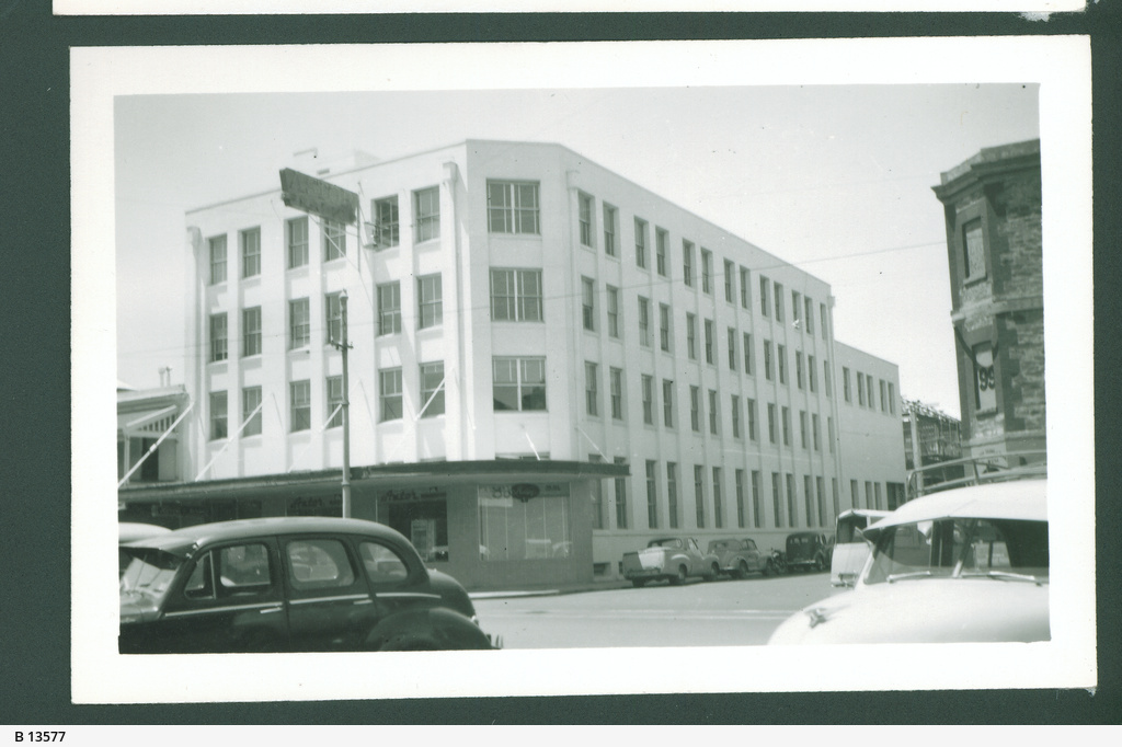 Flinders Street • Photograph • State Library of South Australia
