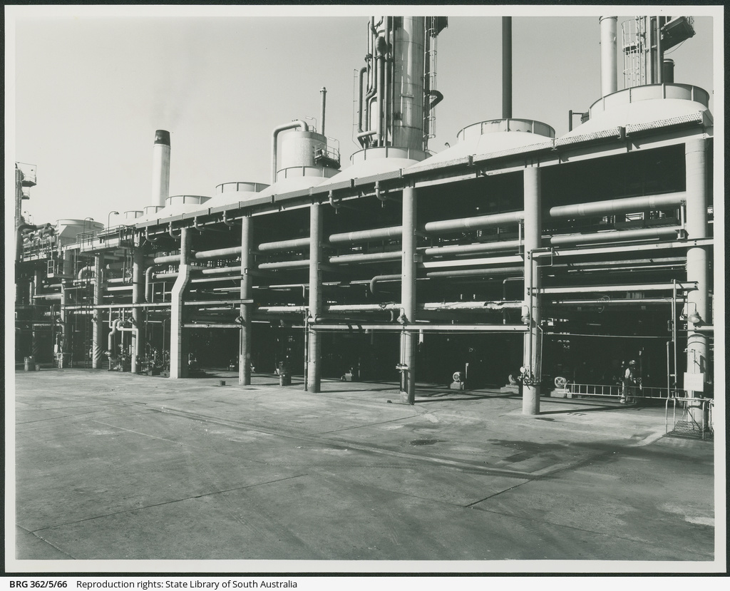 Photographs of Port Stanvac oil refinery, plant and staff • Manuscript ...